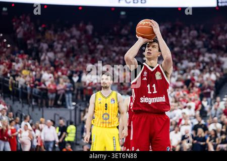 MUNICH, GERMANY - JUNE 21: Vladimir Lucic (FC Bayern Muenchen, 11 ...