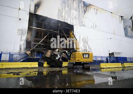 An aerial view of cold storage warehouse fire at Lineage Logistics in ...