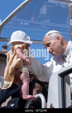 Pavia, Italy, 20 June 2026. Pope Leo XIV arrives in Piazza Duomo in ...