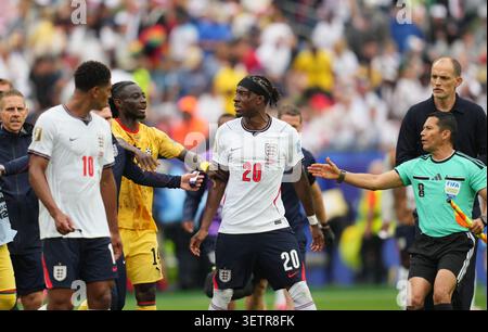 Noni Madueke of England gestures during a FIFA Men’s World Cup 2026 ...