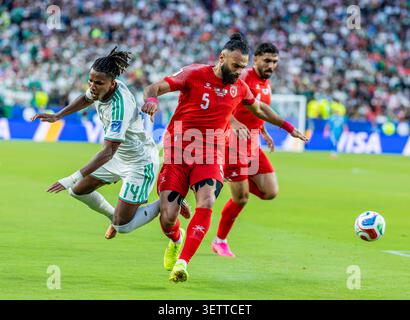 June 22 2026 Algeria defender AÃ¯ssa Mandi (2)looks to pass the ball ...