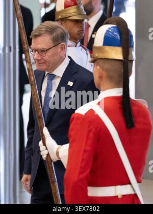 30 June 2026, Paraguay, Asunción: An Army sniper with a rifle is ...