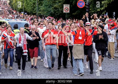 Oslo 20260630. Norwegian fans celebrate in the streets after victory in ...