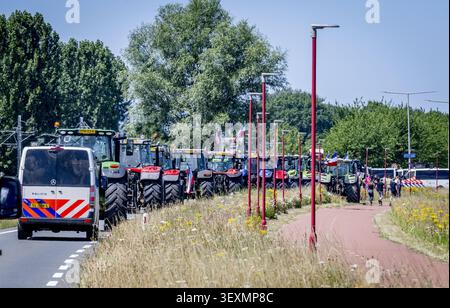 ZOETERMEER - A group is heading to The Hague with tractors to protest ...