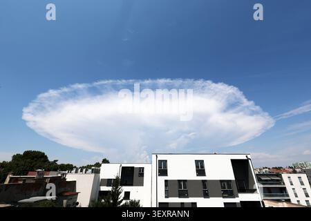 The announced storm is slowly but surely approaching Istria; this ...