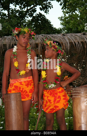 Polynesian boy with drum Stock Photo: 17393076 - Alamy