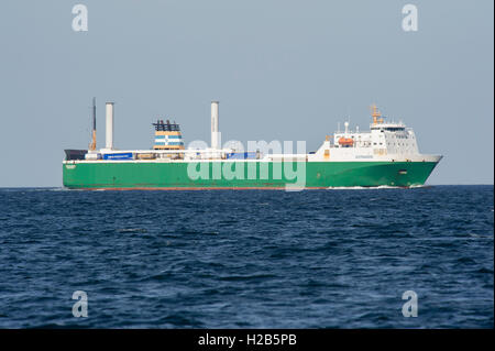 The MS Estraden cargo ship with Norse Power rotor sail wind turbines ...