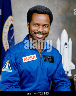 NASA Space Shuttle Challenger STS-41-B mission prime crew astronaut ...