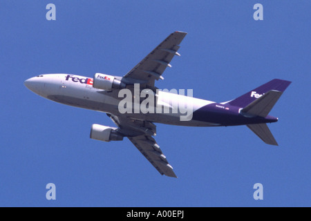 Airbus A310 operated by Federal Express departing RAF Fairford Stock ...