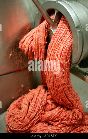 Meat packing plant, packing of roast beef Stock Photo - Alamy