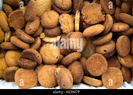 Biscuit flat rectangle rectangular eat sweet plain food desert ...