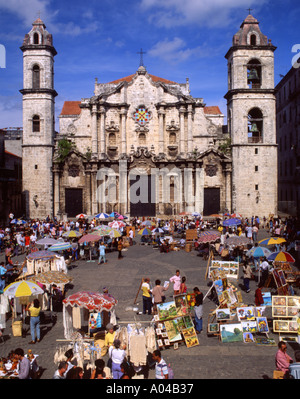 caribbean cuba havana a square in the city centre Stock Photo - Alamy