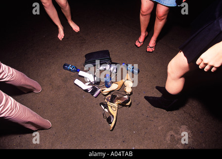 Girls dancing at SE1 club London Bridge Stock Photo - Alamy