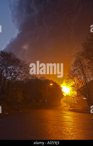 Explosion and fire at oil deport at Buncefield Hemel Hempstead Stock ...