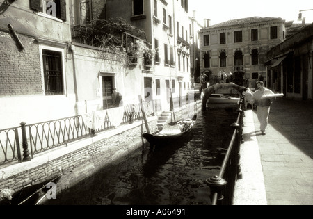 Italy Venice street scene Quartiere Arsenale Stock Photo - Alamy