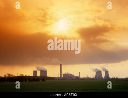 Didcot Power Station cooling towers viewed from RAF Abingdon airfield ...