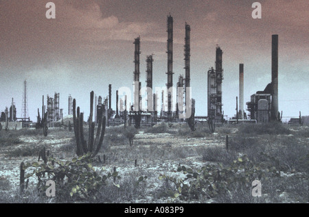 Aruba Oil Refinery Stock Photo: 49432646 - Alamy