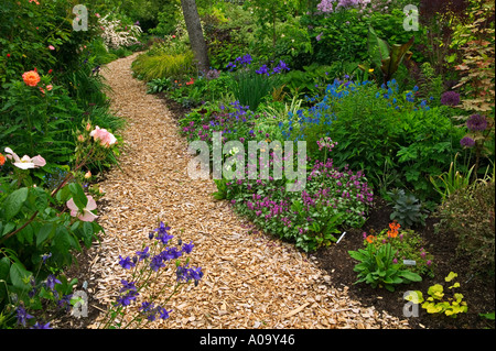 Wood chip path at Northwest Garden Nursery Eugene Oregon Stock Photo ...