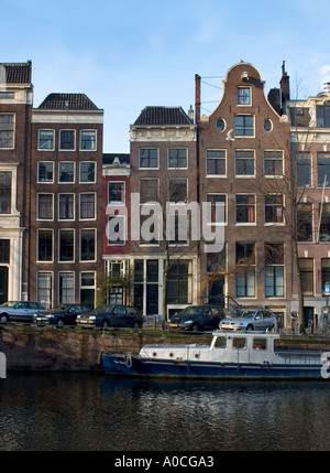 Smallest house, Amsterdam, The Netherlands Stock Photo - Alamy