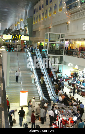 Dubai international airport main concourse and shopping mall Stock ...