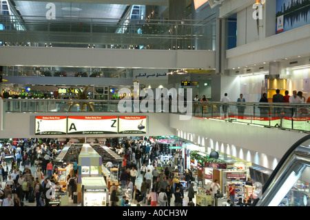 Dubai international airport main concourse and shopping mall Stock ...