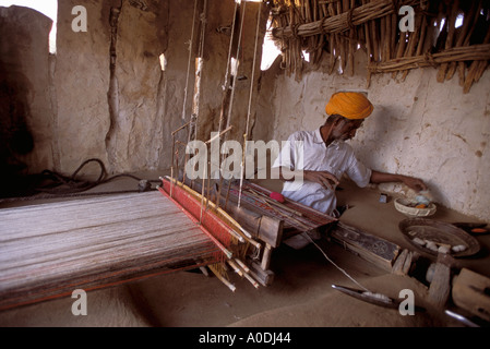 Meghwal people weaving a carpet with camel wool Art and Crafts from the ...