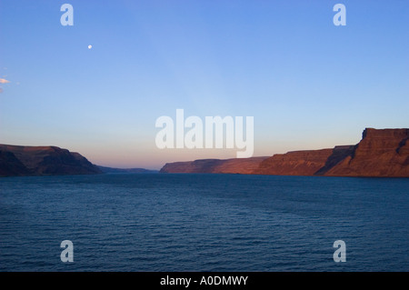 Wallula Gap on the Columbia River in southeast Washington Stock Photo ...