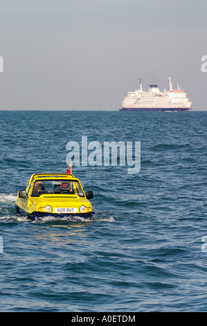 Tim Dutton crossing the English Channel in his Dutton Commander ...