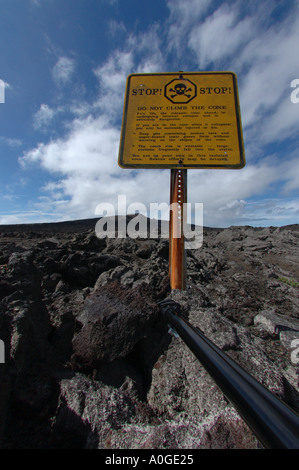 Warning sign and Pu u o o vent Hawaii Volcanoes National Park Stock ...
