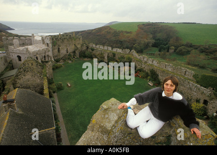 Hon Beatrice Plunkett, Manorbier Castle, Wales . Pembrokeshire circa 1995 1990s UK HOMER SYKES ...