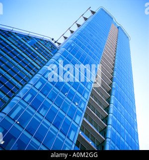 CityPoint Tower glass office building on 1 Ropemaker Street in the City ...