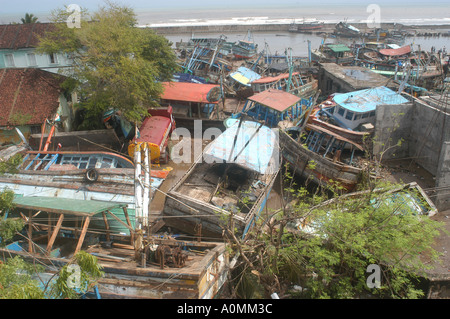 Damage by Tsunami earthquake on sea floor Nagapattinum Velankanni Tamil ...
