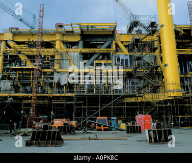 North Sea oil rig ("Kittiwake rig") on a barge, Press Offshore's ...