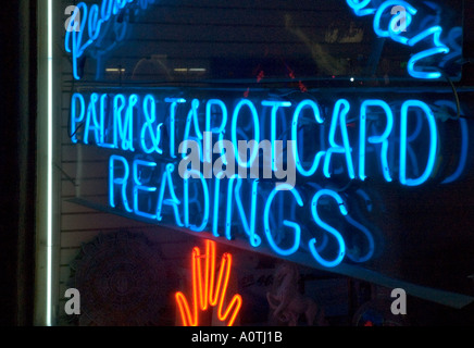 Tarot Cards Readings Neon Sign Stock Photo - Alamy