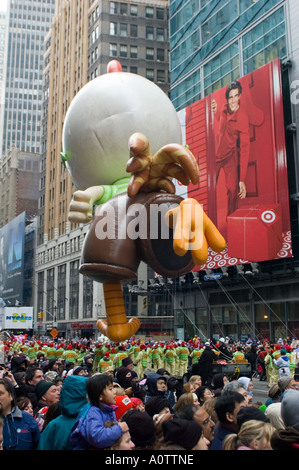 Chicken Little balloon at the 2005 Macy's Thanksgiving Day Parade in ...