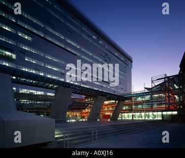 Caltrans Headquarters, Los Angeles, California, 2004. Detail of ...