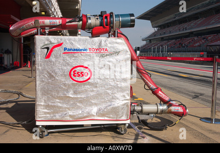 Formula One refueling machine Stock Photo: 3293563 - Alamy