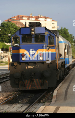 Train at Split railway station Stock Photo - Alamy
