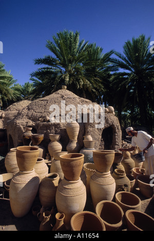 Bahla Oman Pottery Man Making Pots At Wheel Stock Photo - Alamy