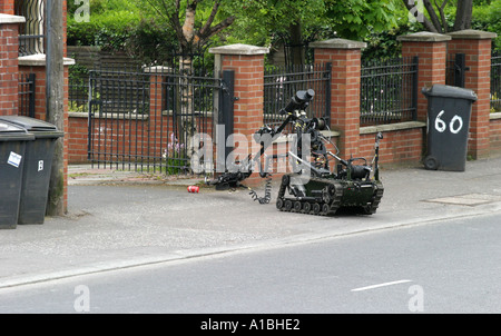 British Army bomb disposal robot tackles hoax bomb alert in Belfast ...