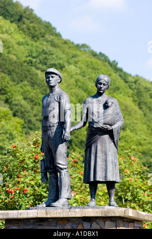 Miner Statue Tonypandy Rhondda South Wales Stock Photo - Alamy
