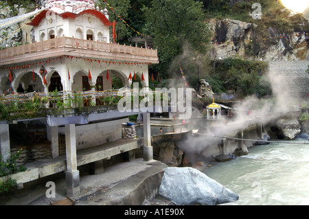 Hindu temple with boiling water pool in Manikaran, northern India Stock ...