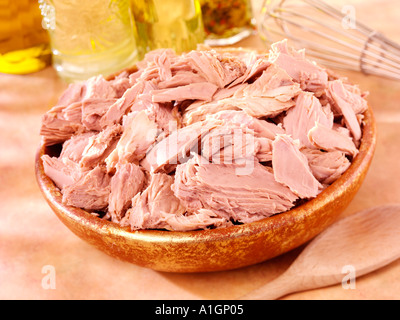 Canned tuna fish in the bowl ready for cooking Stock Photo - Alamy