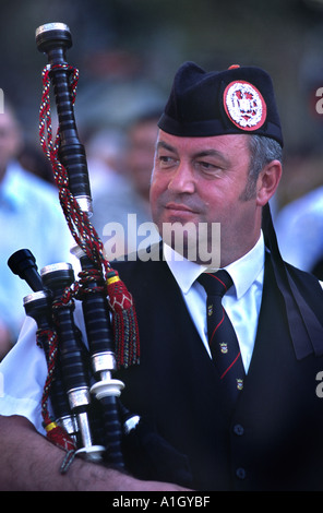 Scottish Bag piper Stock Photo - Alamy