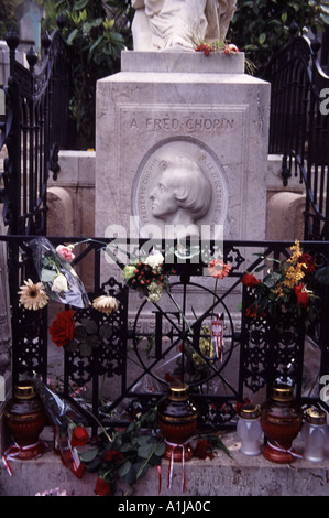 Frederic Chopin's grave. Pere Lachaise cemetery, Paris, France Stock ...