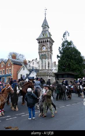 Golden Valley Hunt assemble for Boxing Day Hunt at the Town Clock ...