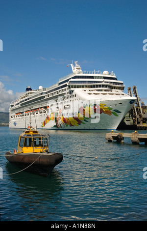 Norwegian Cruise Line Pride of America Ship Hawaii Stock Photo ...