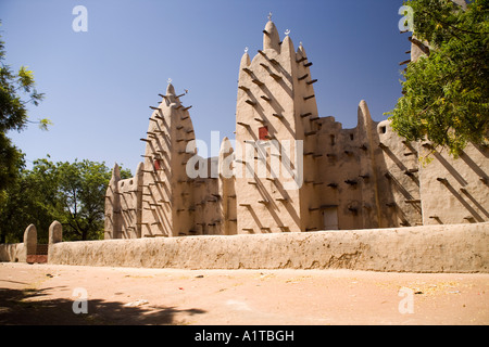 The mosque in San Mali West Africa Stock Photo - Alamy