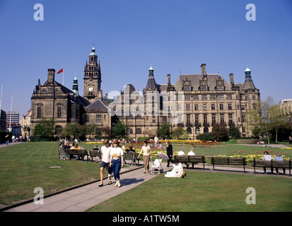 The Peace Gardens and Sheffield County Council Town Hall in England ...