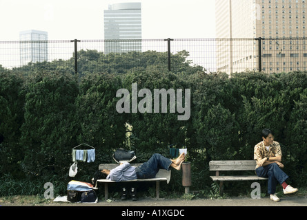 HOMELESS IN JAPAN HOMELESS IN THE SHINJUKU AREA OF CENTRAL TOKYO SUMMER ...